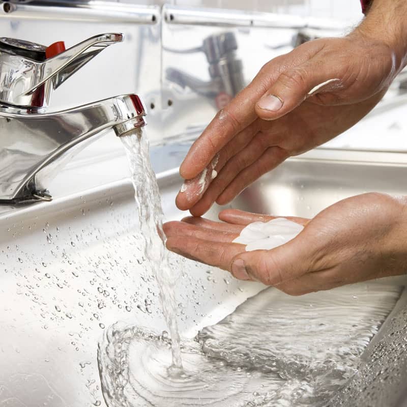 nega rok v industriji, industrijsko milo, industrijska brisača | Makom